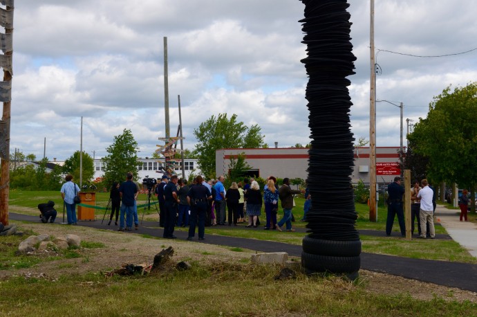 Community celebrates Beerline Trail extension | Milwaukee Neighborhood ...